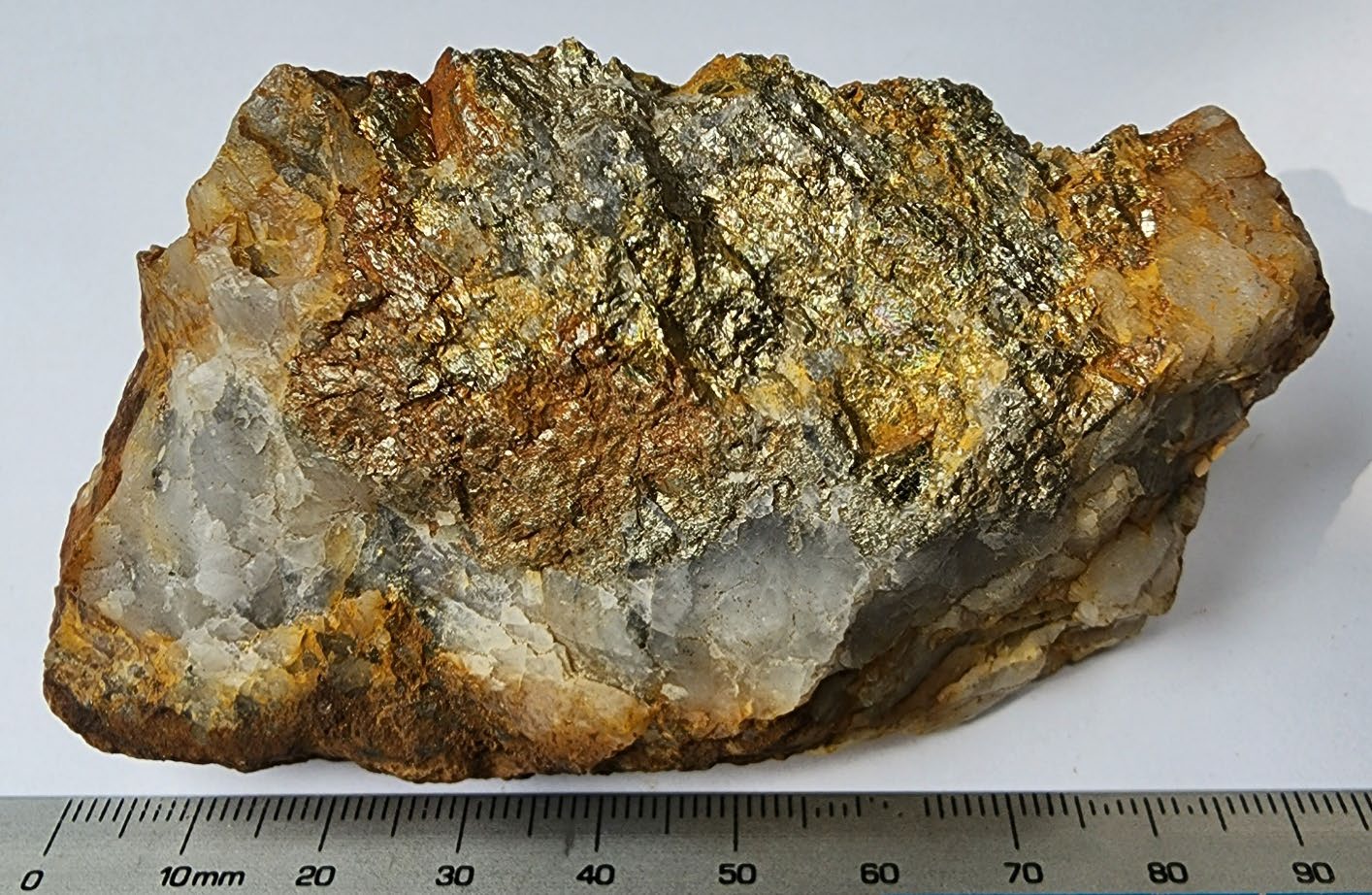 Lithoquest Reports up to 166 g/t Au from Grab Samples at Gold Standard ...